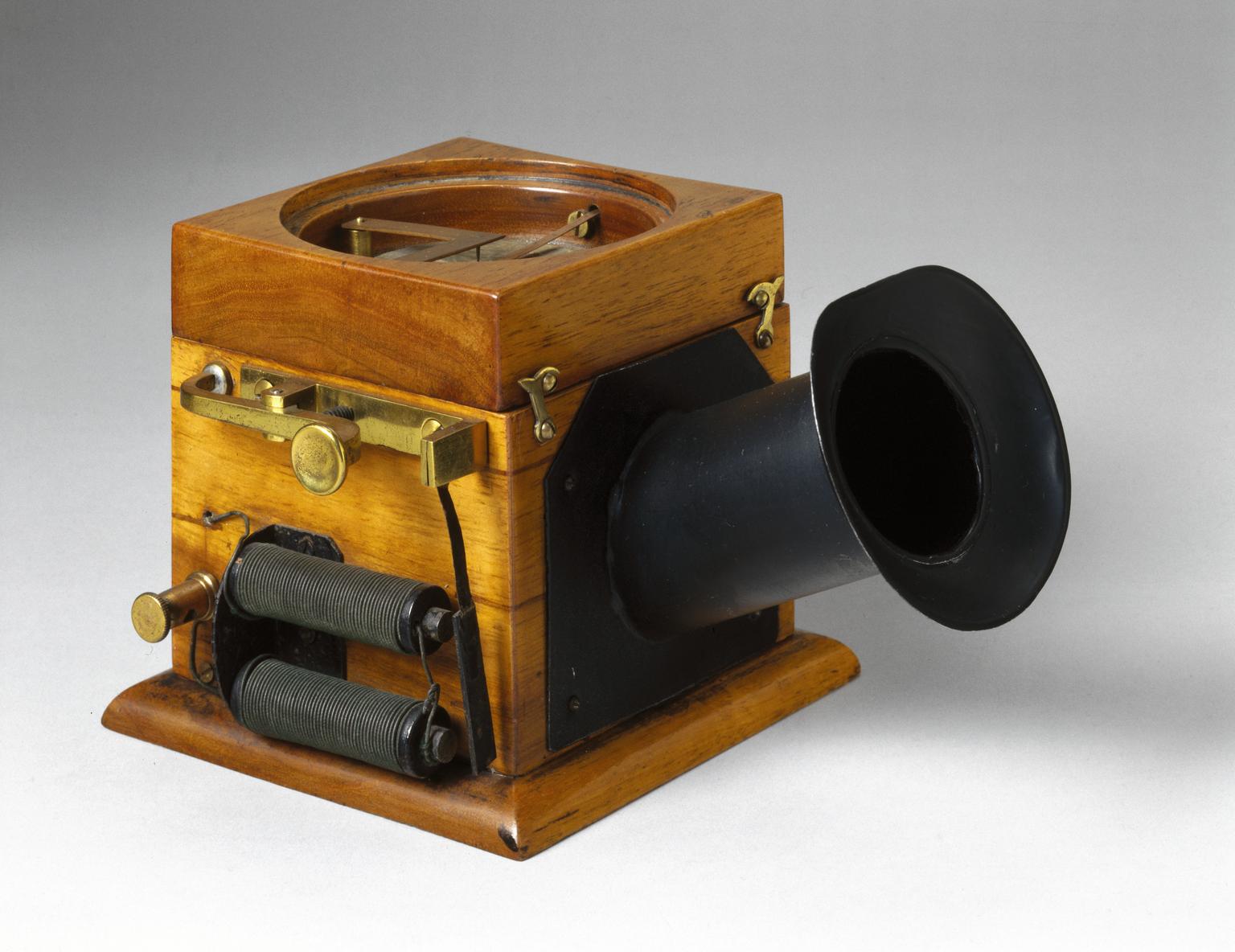 The History and Evolution of the Microphone